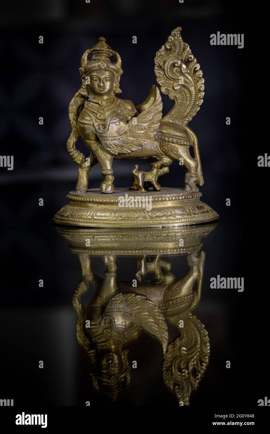 Gou mata hi-res stock photography and images - Alamy