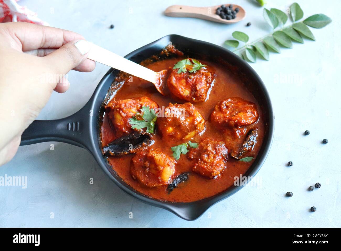 Goa Food-Indian Traditional Goan Prawns or Shrimp curry. Kolambiche ...