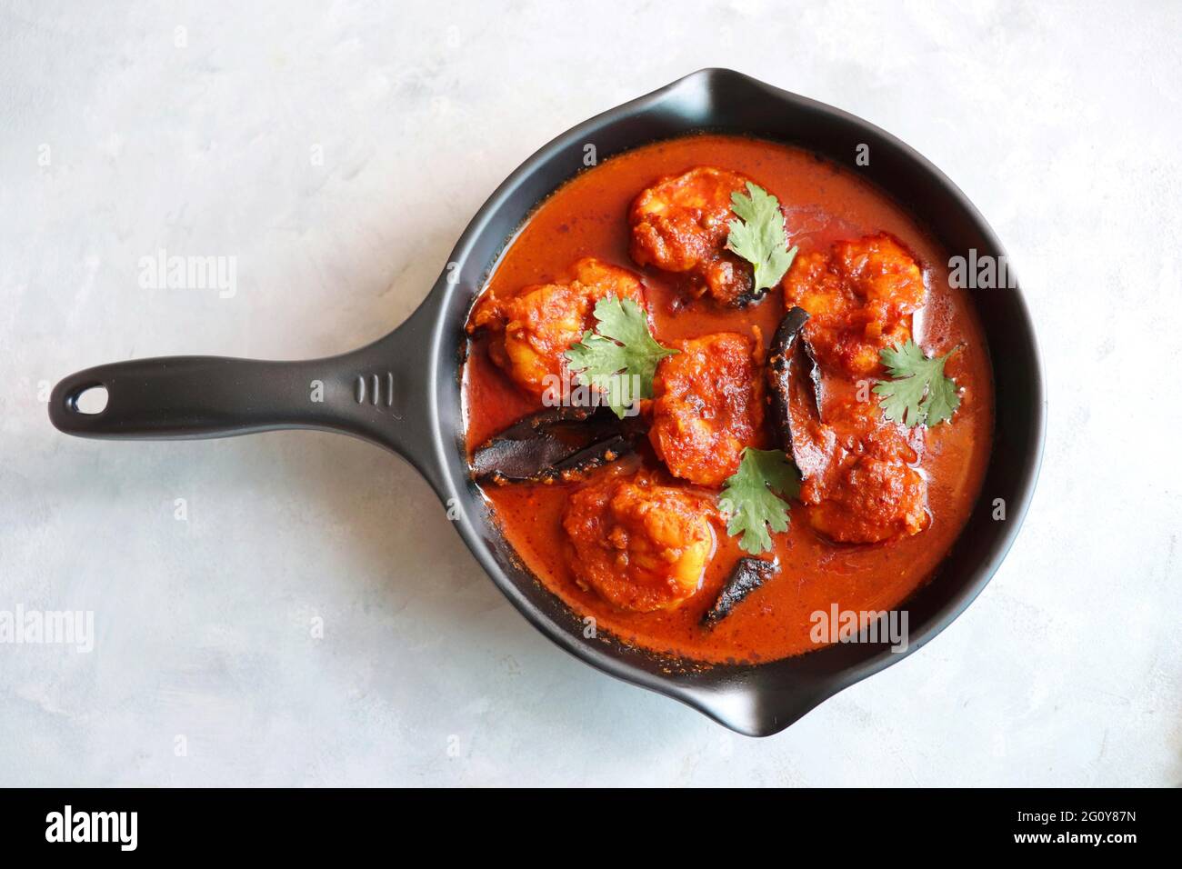 Goa Food-Indian Traditional Goan Prawns or Shrimp curry. Kolambiche ...