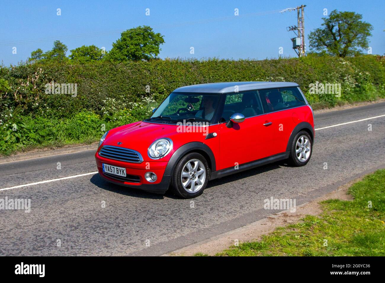 Classic mini estate hi-res stock photography and images - Alamy