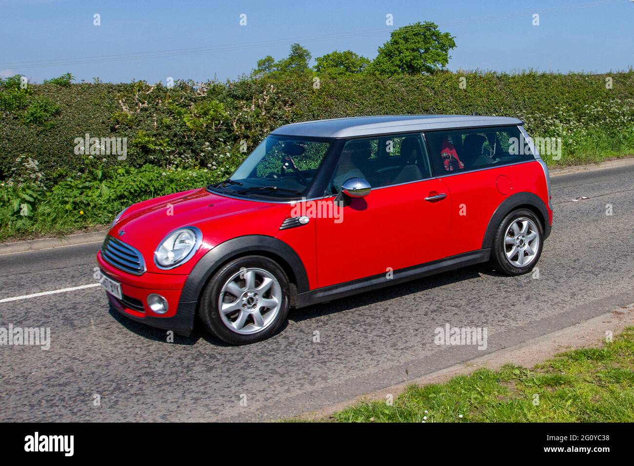 2007 red Mini Cooper Clubman Estate 1598cc petrol, en-route to ...