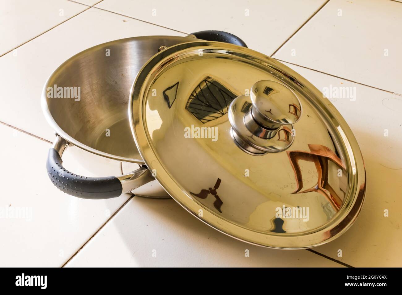 new pan made in stainless steel with chrome-plated looking beautiful on ...