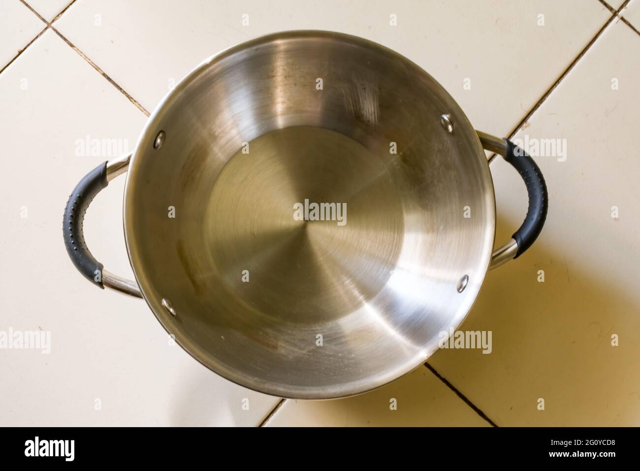 new pan made in stainless steel with chrome-plated looking beautiful on ...