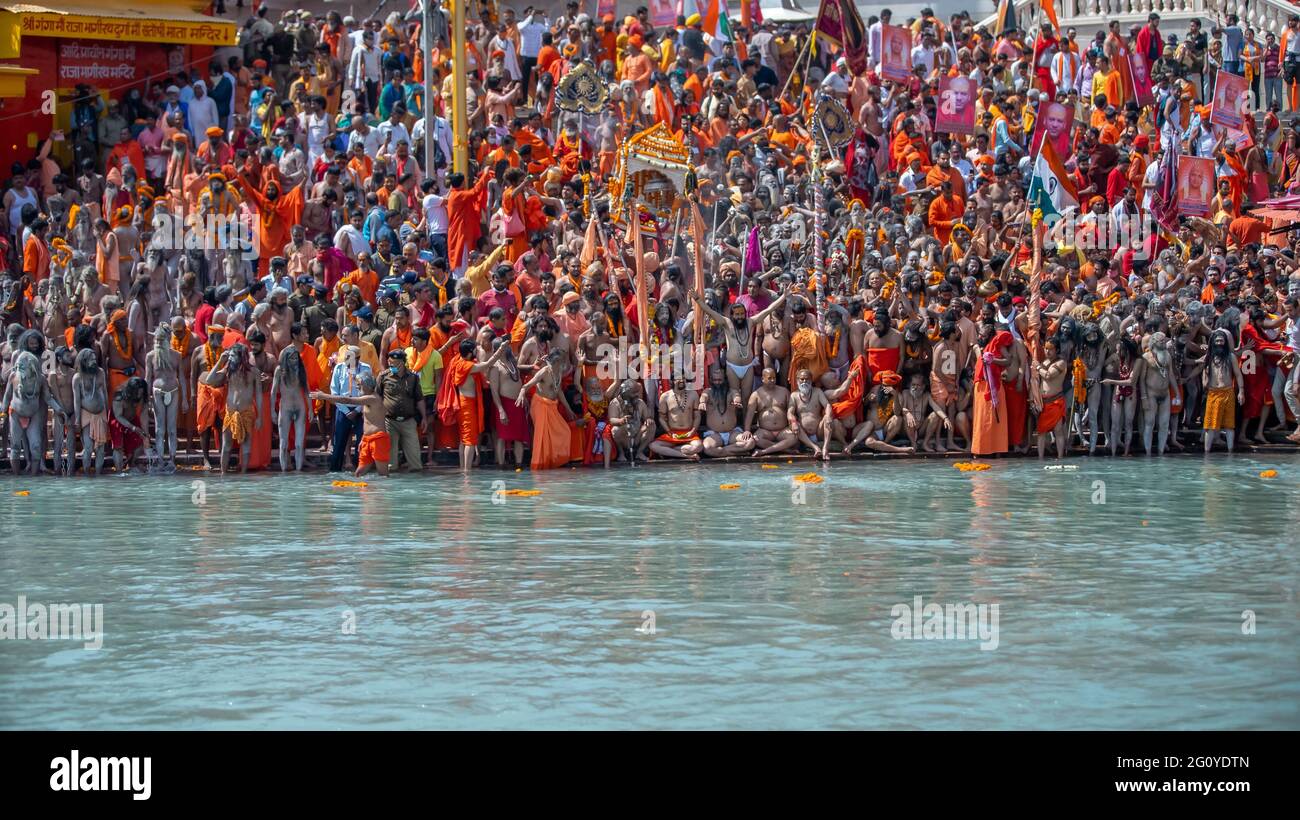 Holy dip in ganga river hi-res stock photography and images - Alamy
