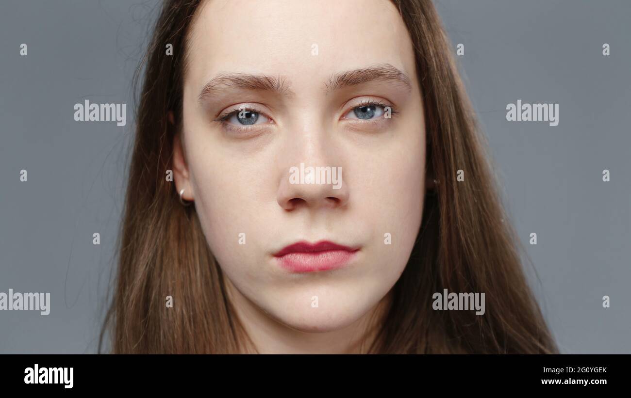 Serious portrait hi-res stock photography and images - Alamy