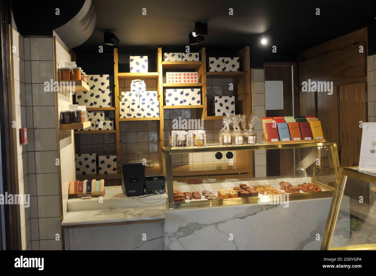 Lignac paris hi-res stock photography and images - Alamy