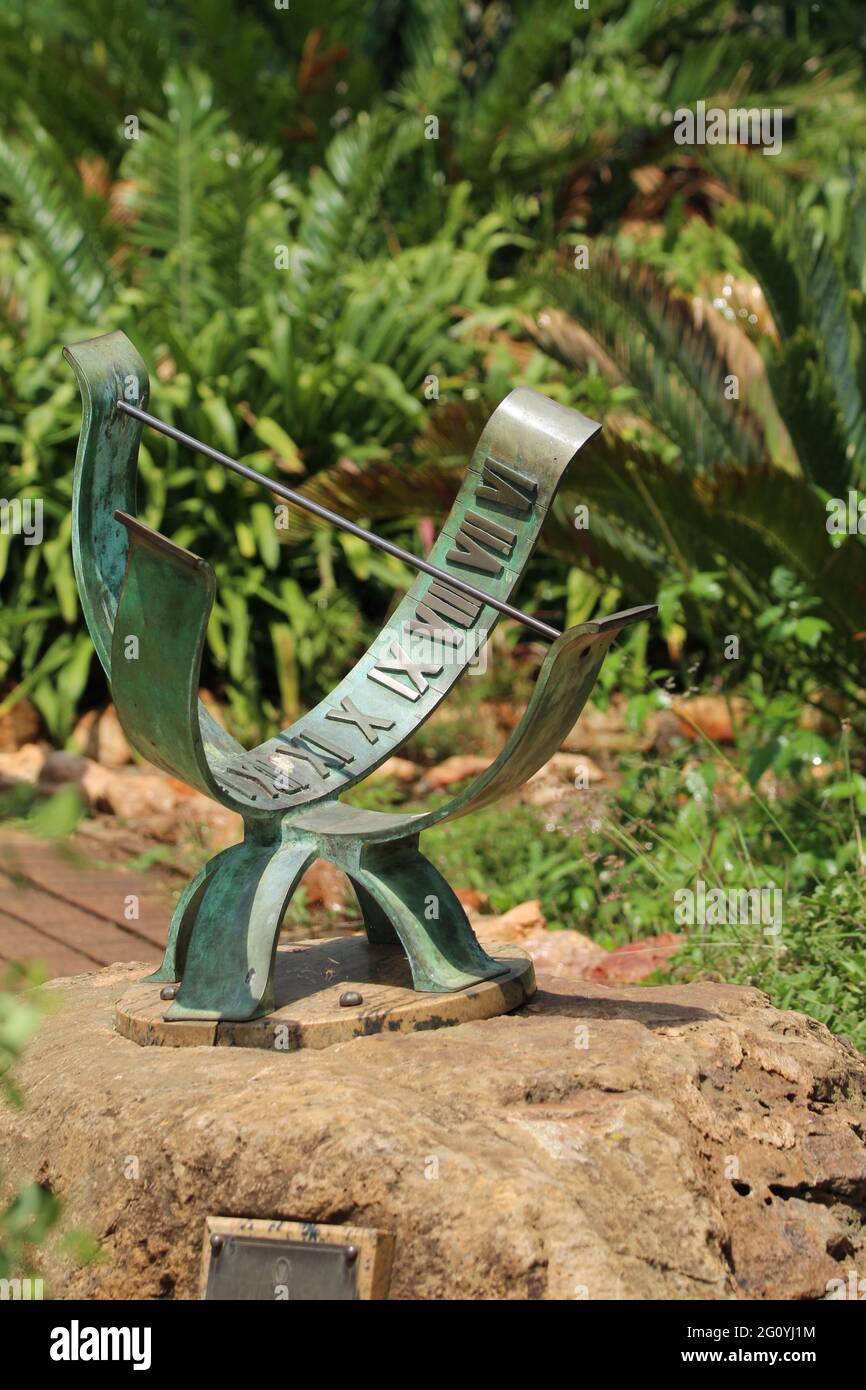 Roman sundial drawing hi-res stock photography and images - Alamy