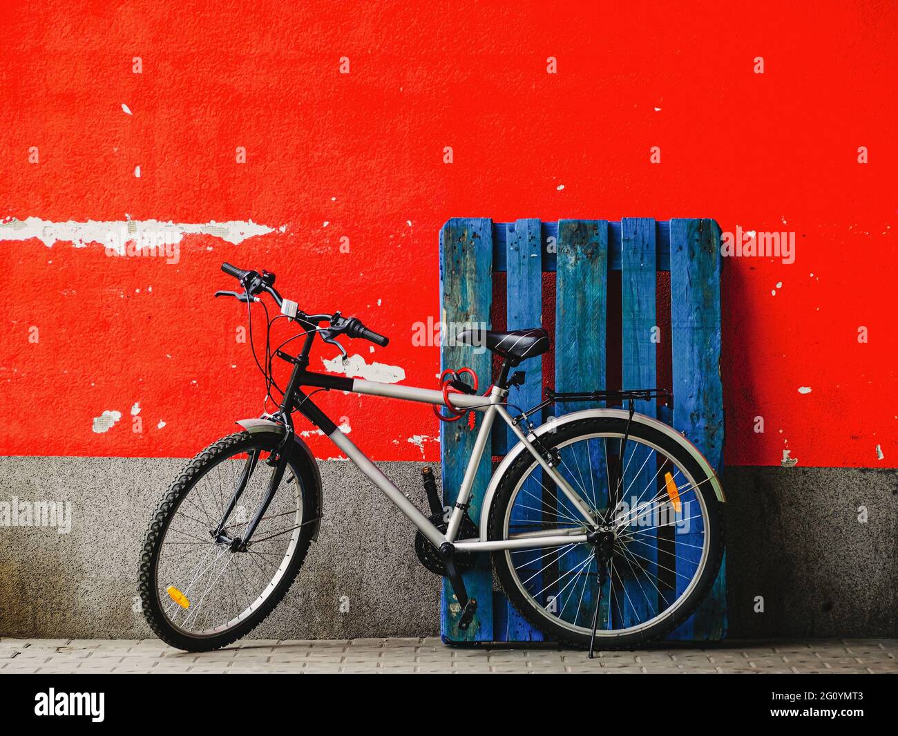 Transportation cycle hi-res stock photography and images - Alamy
