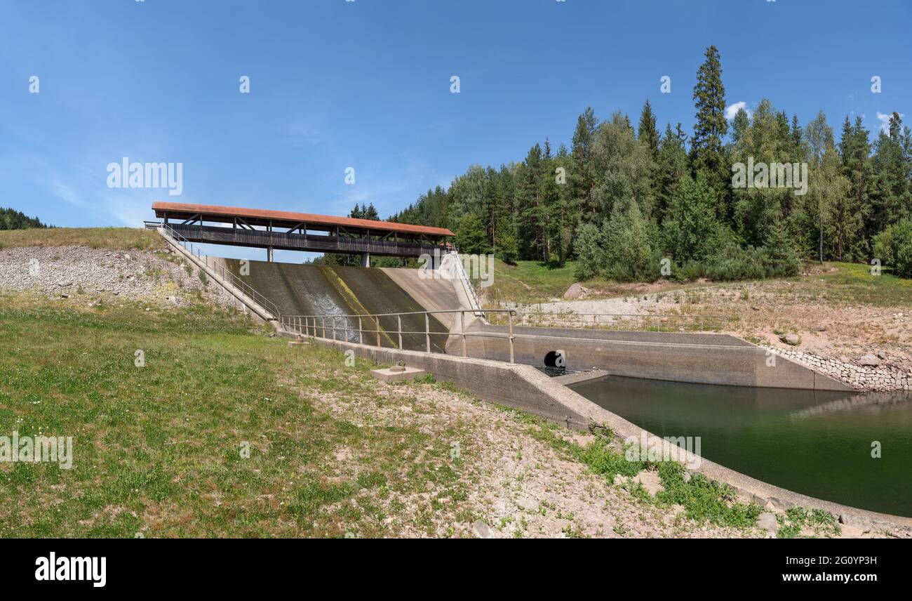 Overflow protection hi-res stock photography and images - Alamy