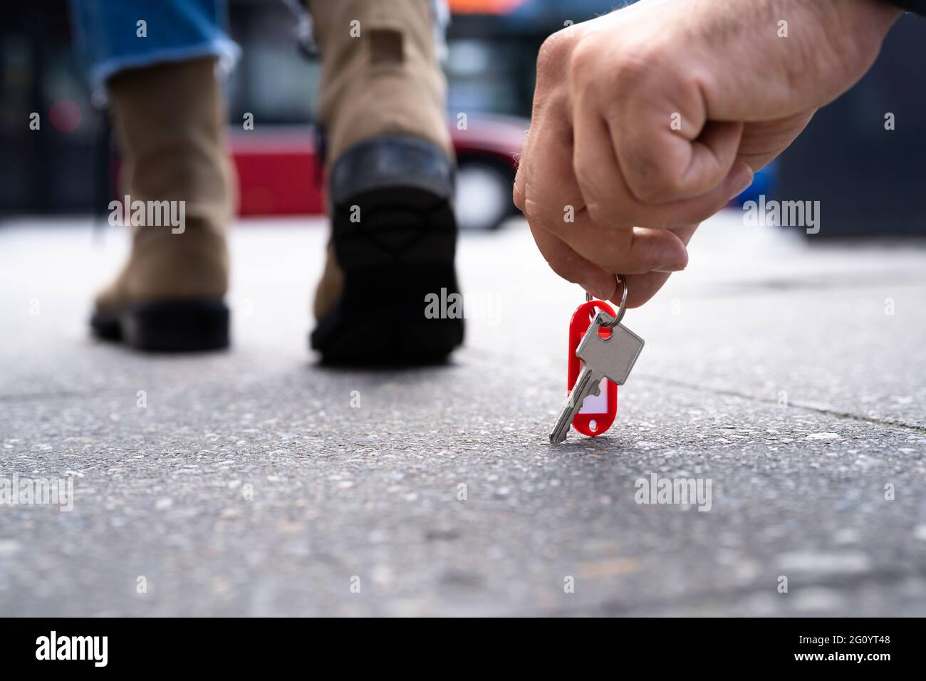Picking up house keys hi-res stock photography and images - Alamy