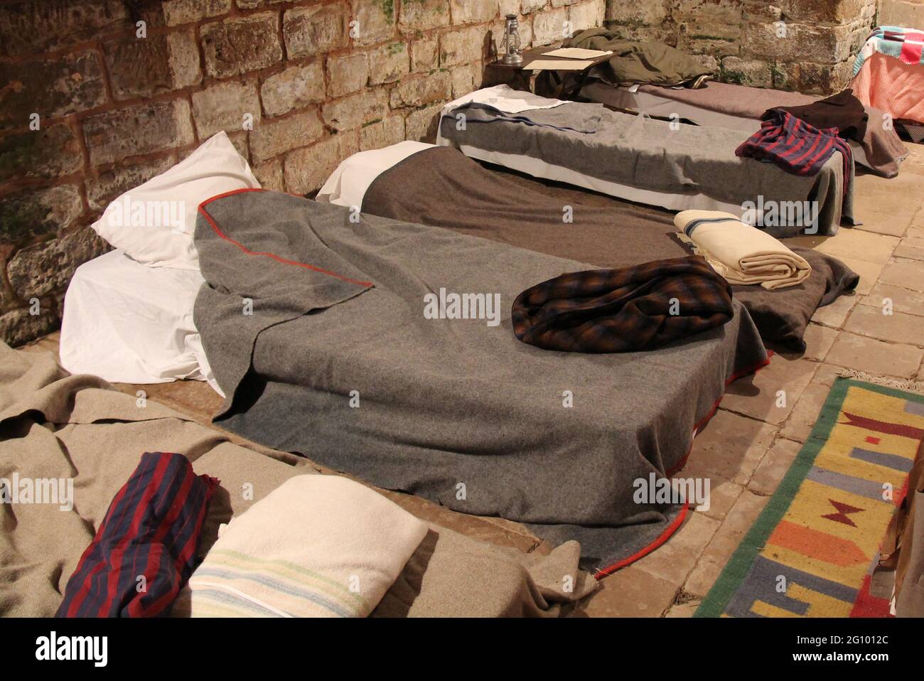 Disaster shelter beds hi-res stock photography and images - Alamy