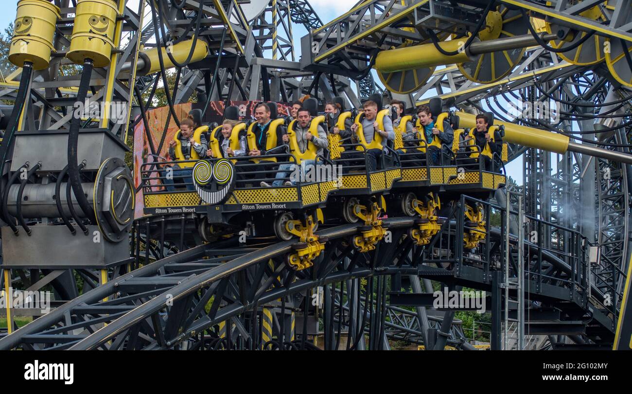 The Smiler World Record Breaking 14 Inversion Rollercoaster at Alton ...