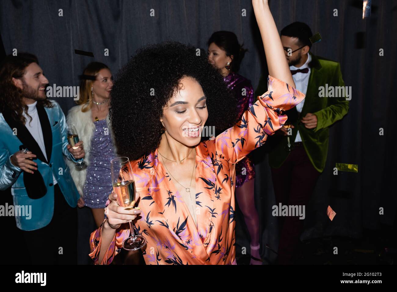 Woman dancing club african hi-res stock photography and images - Alamy