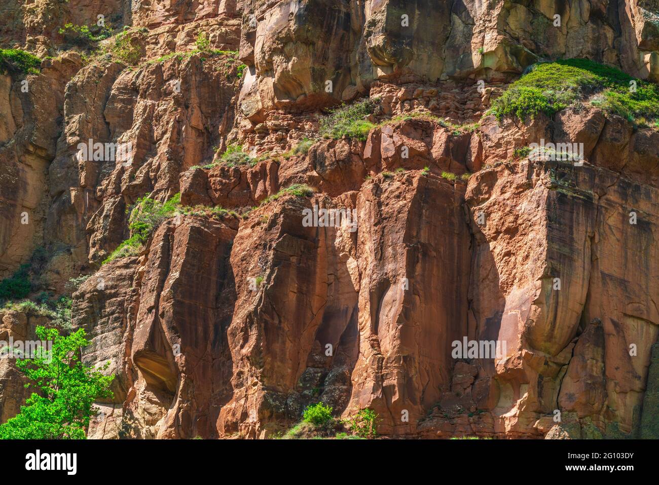 Slope geological structure hi-res stock photography and images - Alamy