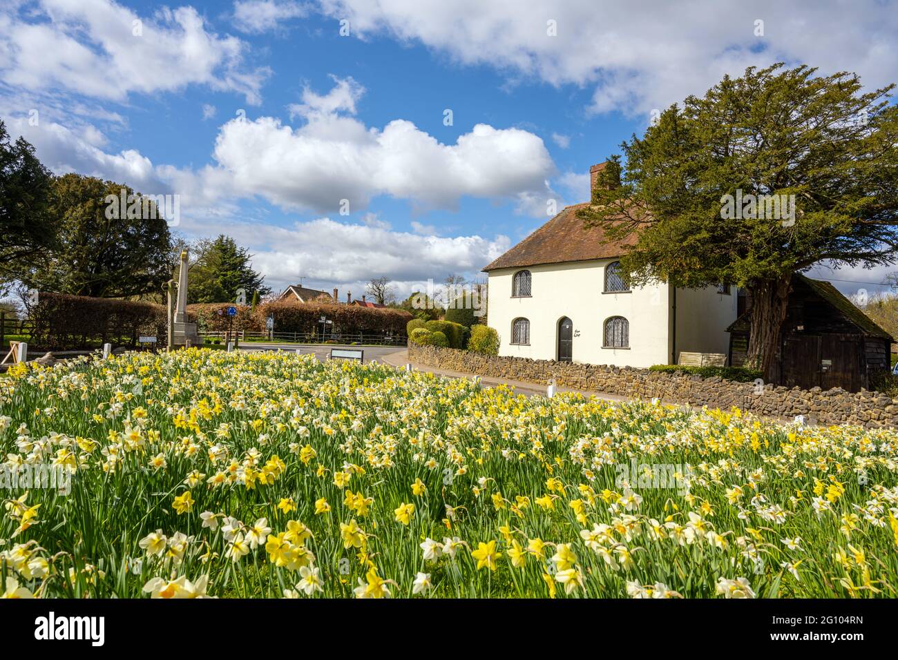 Kent in spring hi-res stock photography and images - Alamy