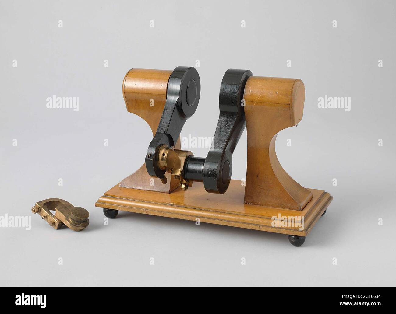 Model of a Disengaging Gear for Paddle Wheels. Model of the crankshaft ...
