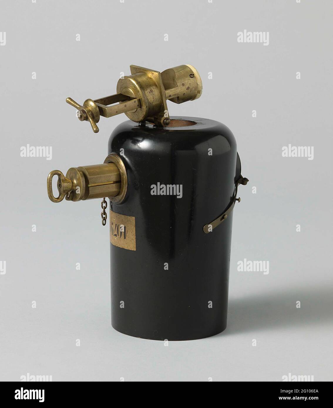 Model of the Breech of a Breech-Loading Gun. Model of the kulas of a ...