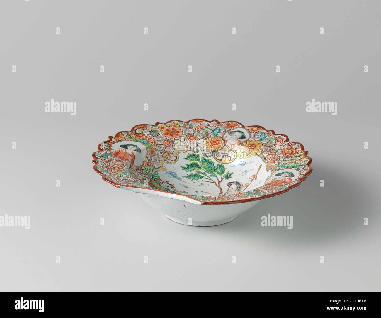 Shaving basin hi-res stock photography and images - Alamy