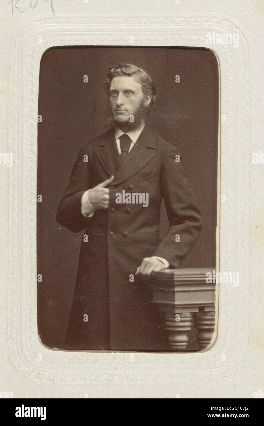 Studio portrait of a man with large sideburns finished in a beard Stock ...