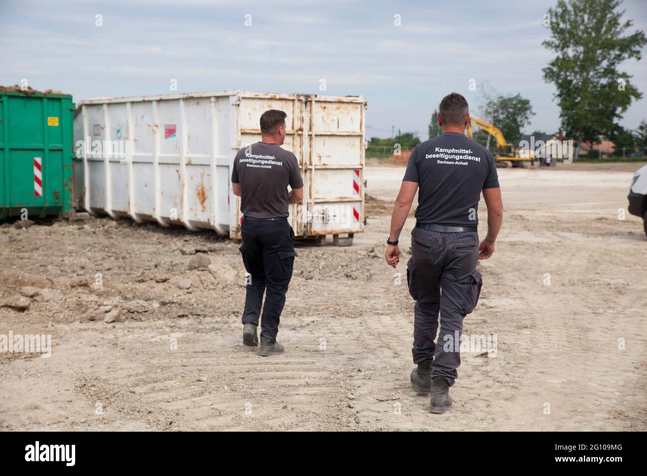 Aerial photo of containers hi-res stock photography and images - Alamy
