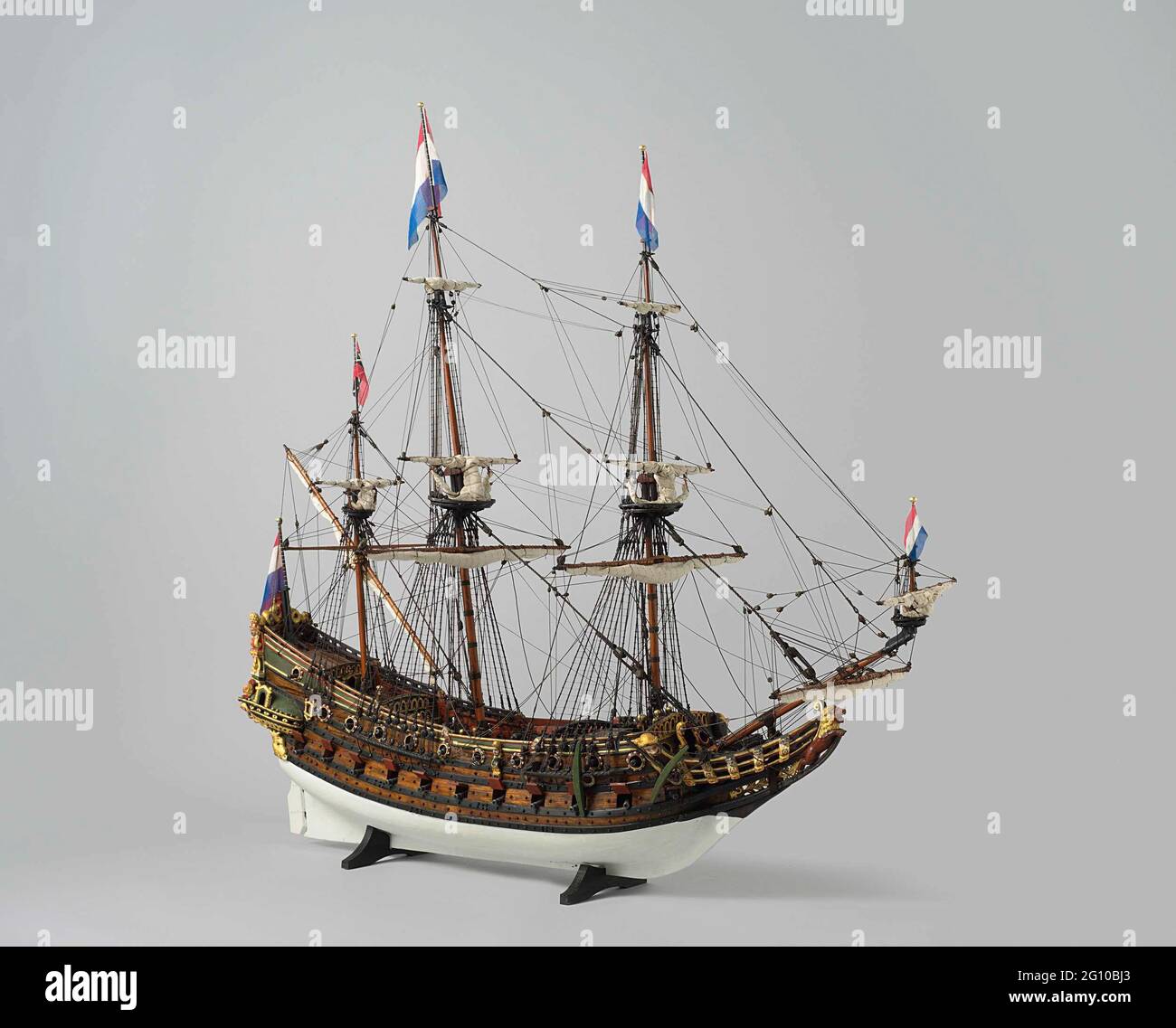 17th century dutch warship hi-res stock photography and images - Alamy