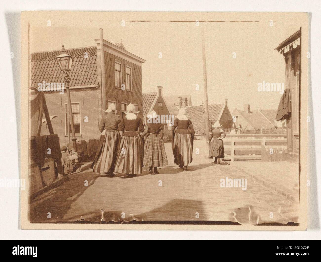 Volendam Girls High Resolution Stock Photography and Images - Alamy