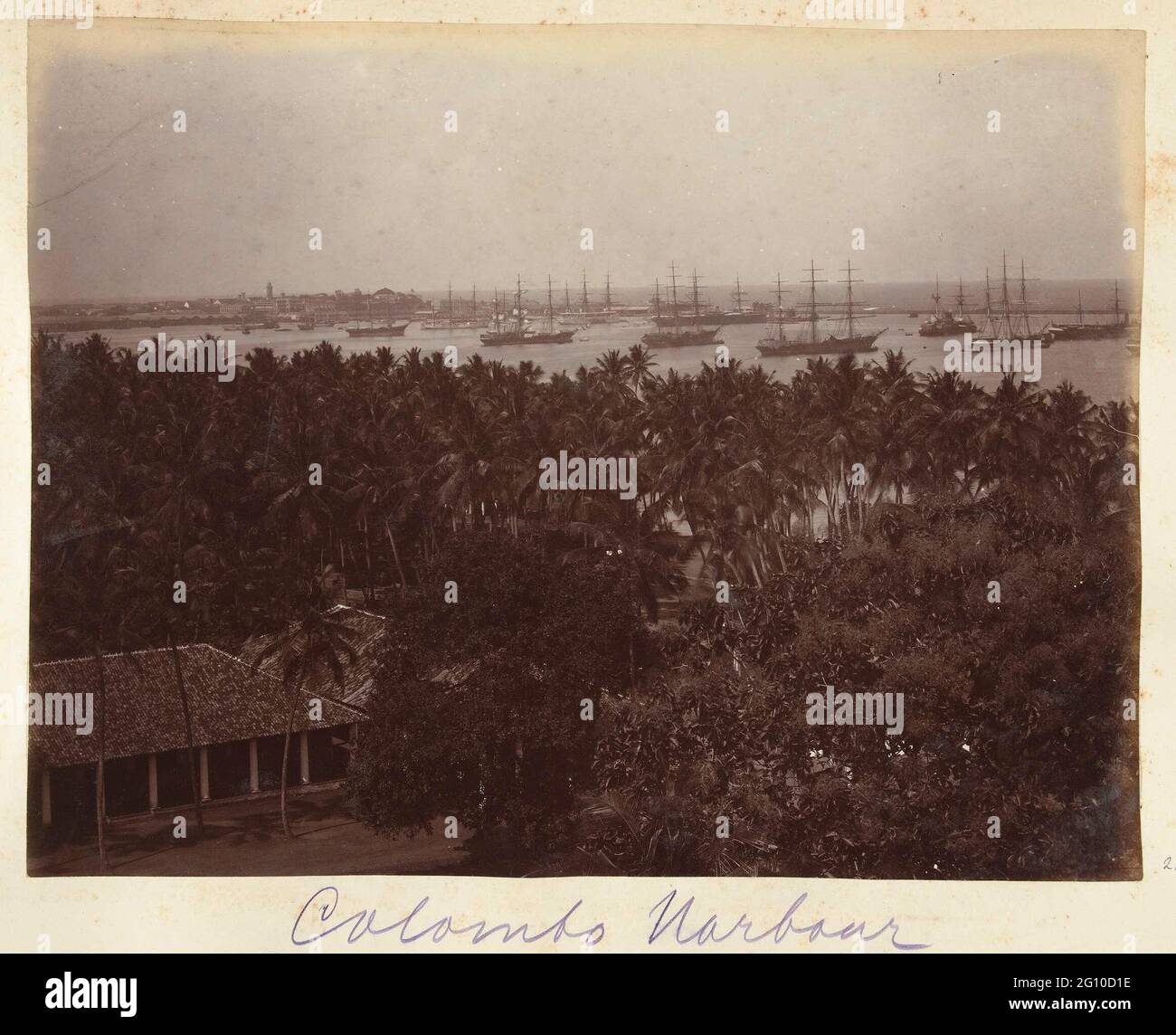 Ships for anchor in the port of Colombo; Colombo Harbor Stock Photo - Alamy