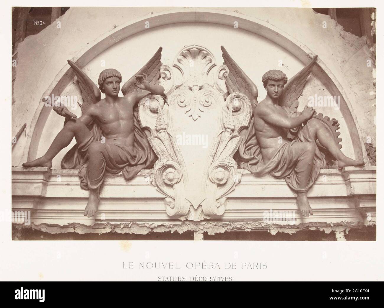 Le nouvel opera de paris hi-res stock photography and images - Alamy