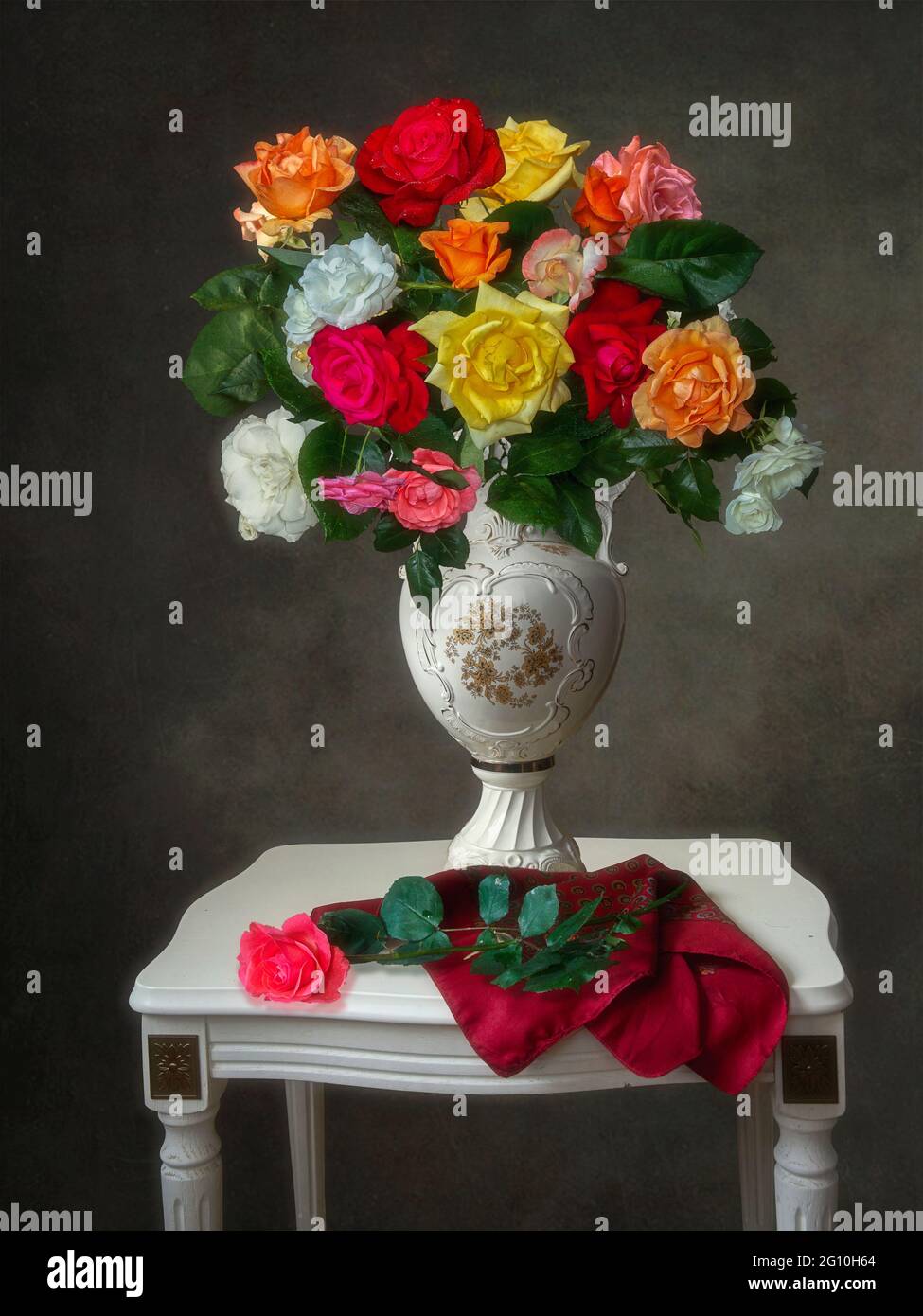 Still life with splendid bouquet of flowers Stock Photo - Alamy