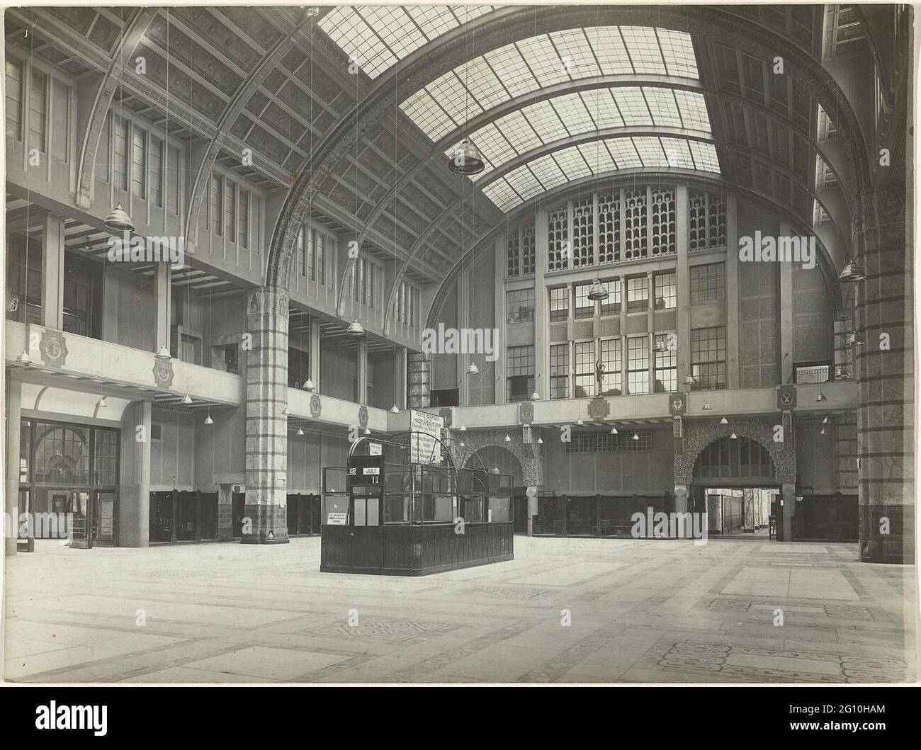 Interior of the Stock Exchange in Amsterdam Stock Photo - Alamy