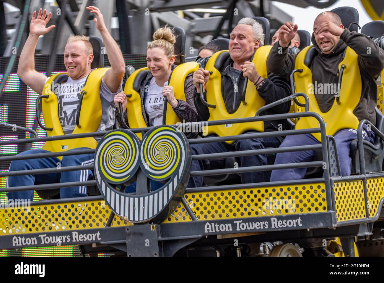 The World Record Breaking Rollercoaster , The Smiler at Alton Towers ...