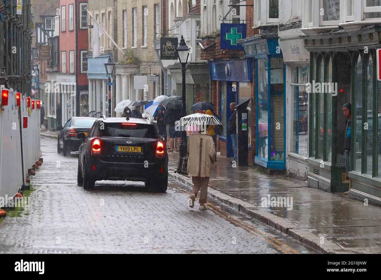 Rye, East Sussex, UK. 04 Jun, 2021. UK Weather: Pouring with rain in ...
