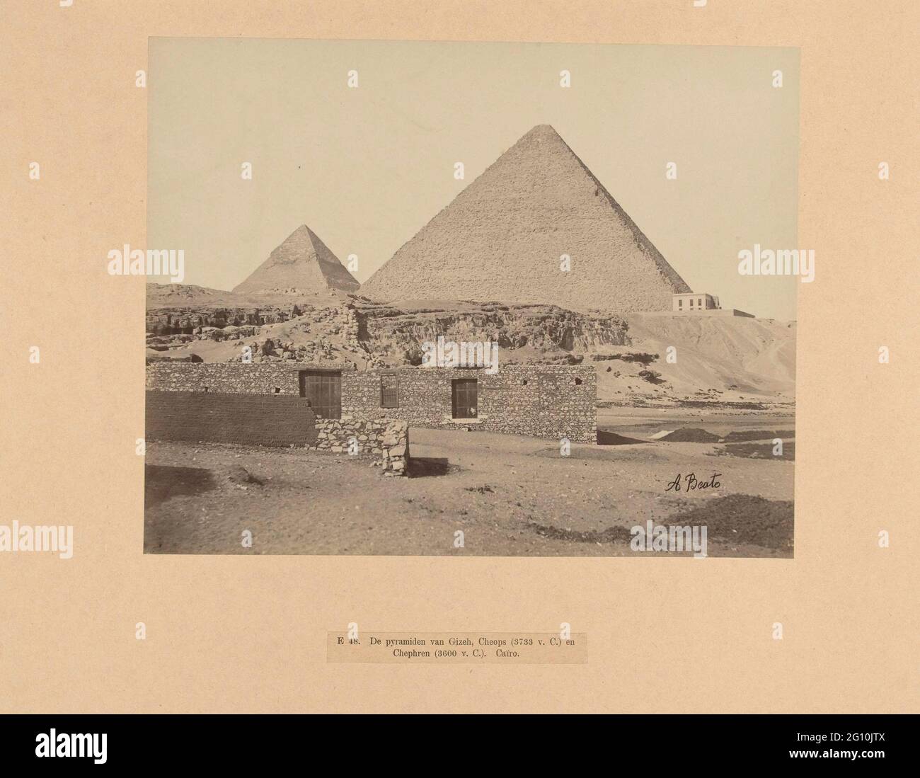 The pyramids of Giza; E 48. The Pyramiden of Giza, Cheops (3783 v. C ...