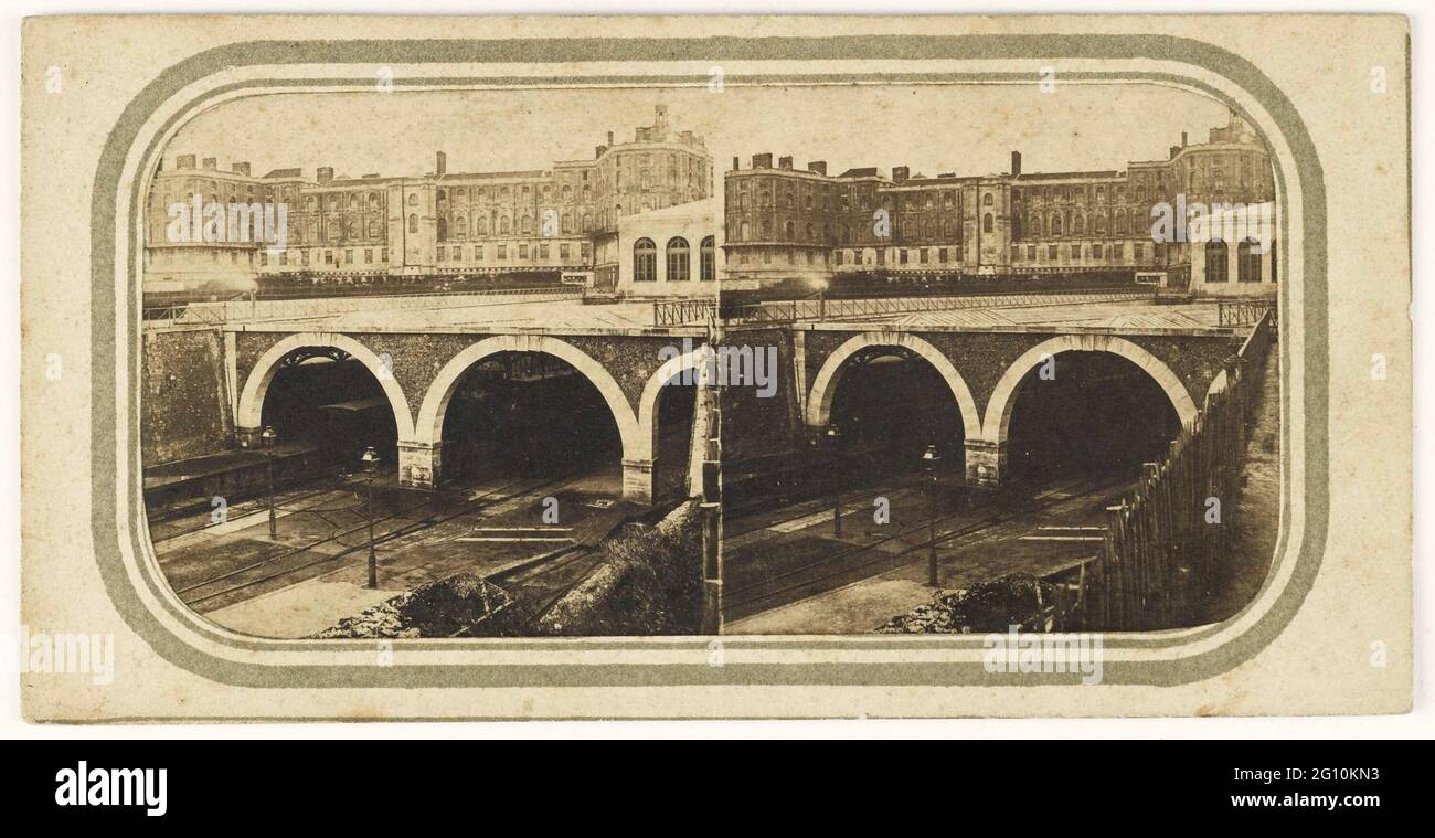 View of a railroad in Paris Stock Photo - Alamy