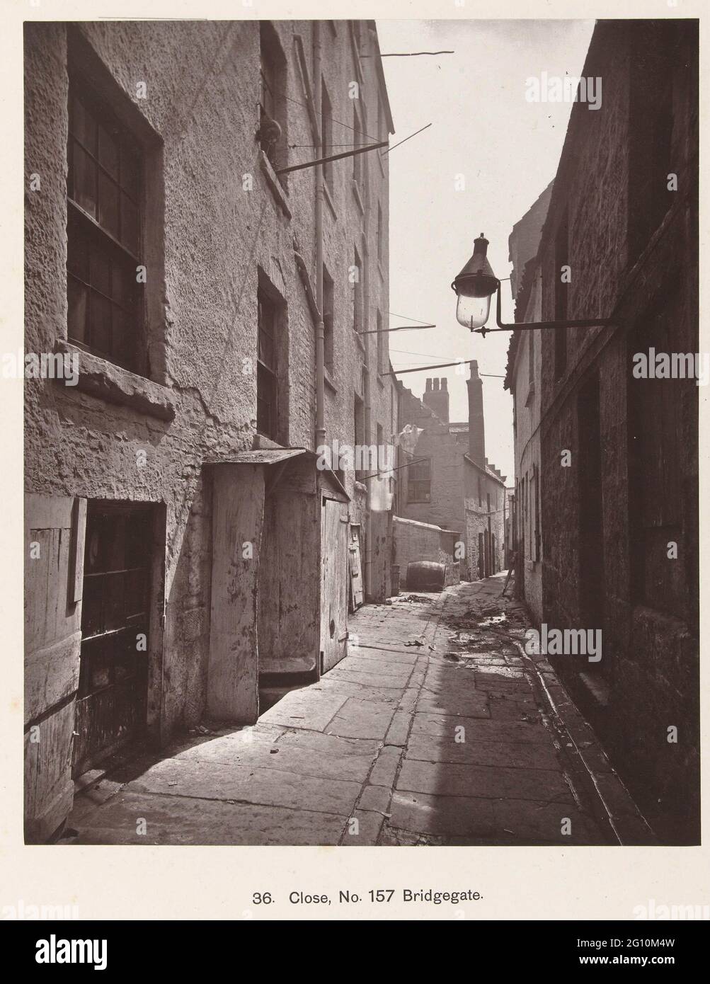 Glasgow tenement close hi-res stock photography and images - Alamy