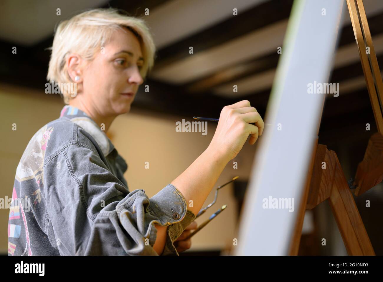 Cinematic picture hi-res stock photography and images - Alamy