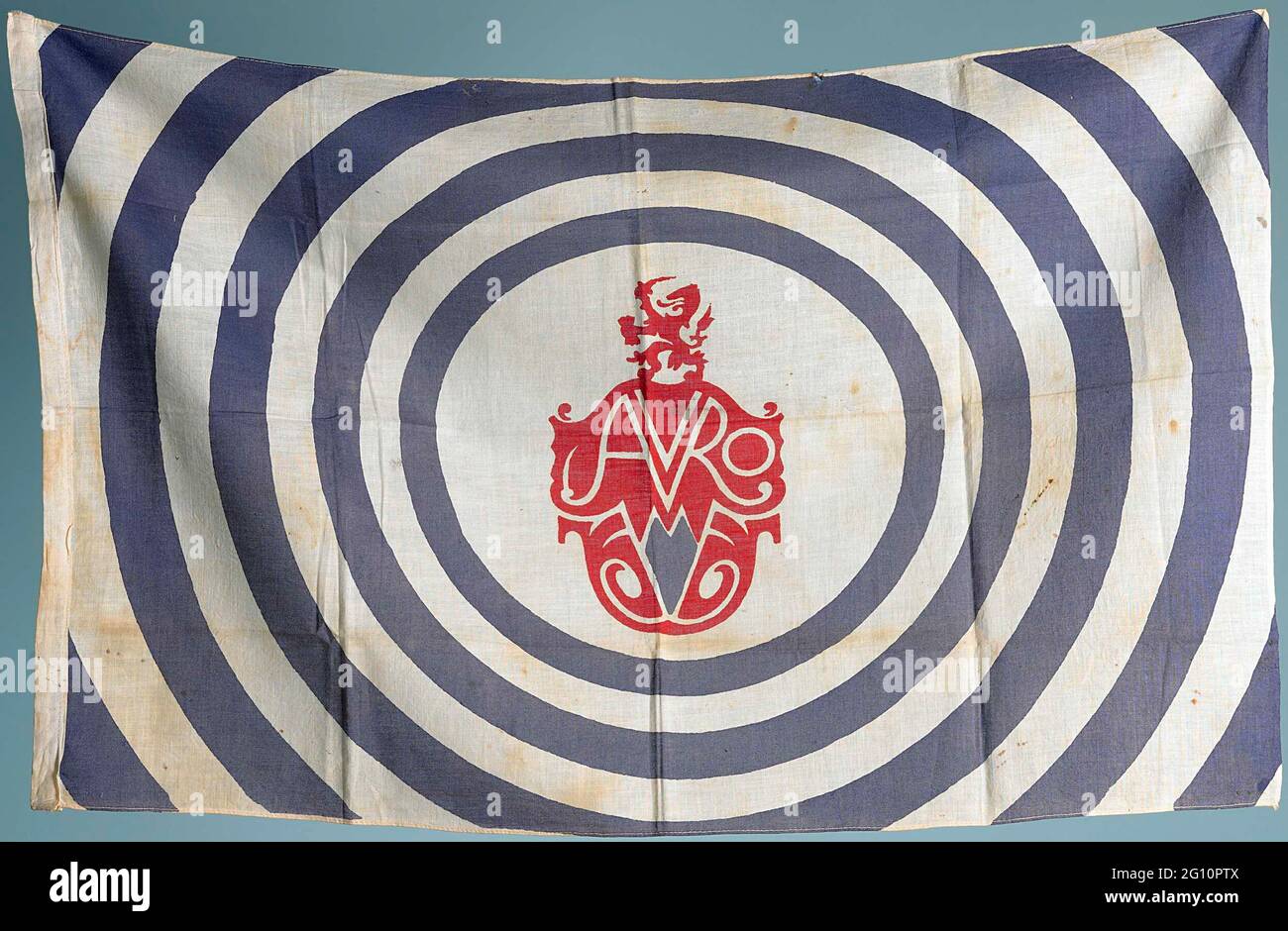 AVRO flag. Rectangular flag. In the middle the red coat of arms of the ...