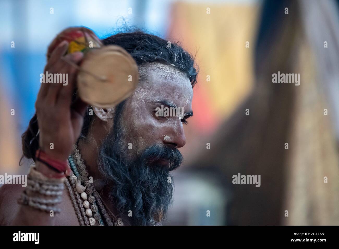 Naga sadhus hi-res stock photography and images - Alamy