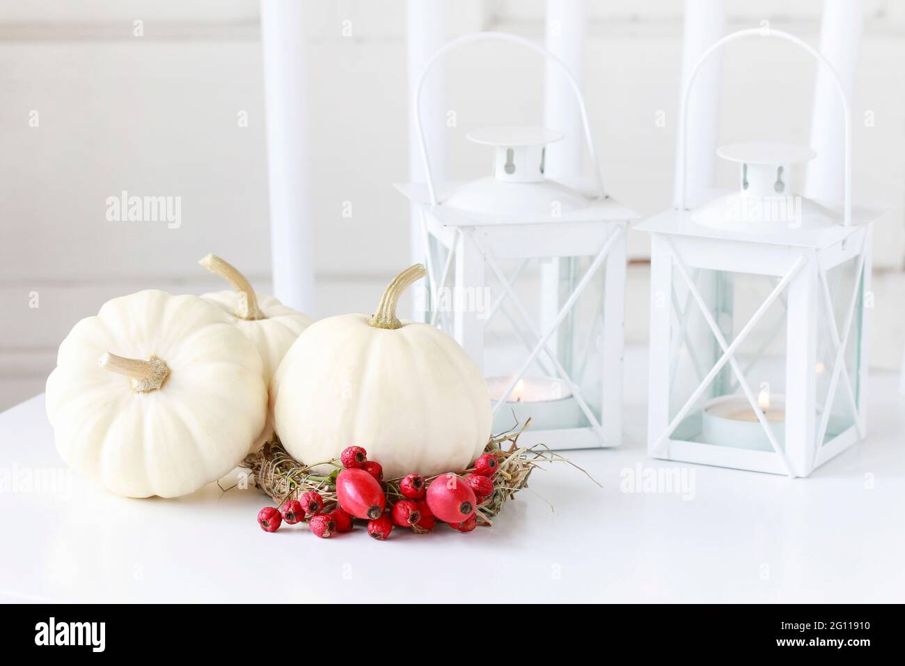 Florist at work: How to make hay wreath decorated with hawthorn berries ...