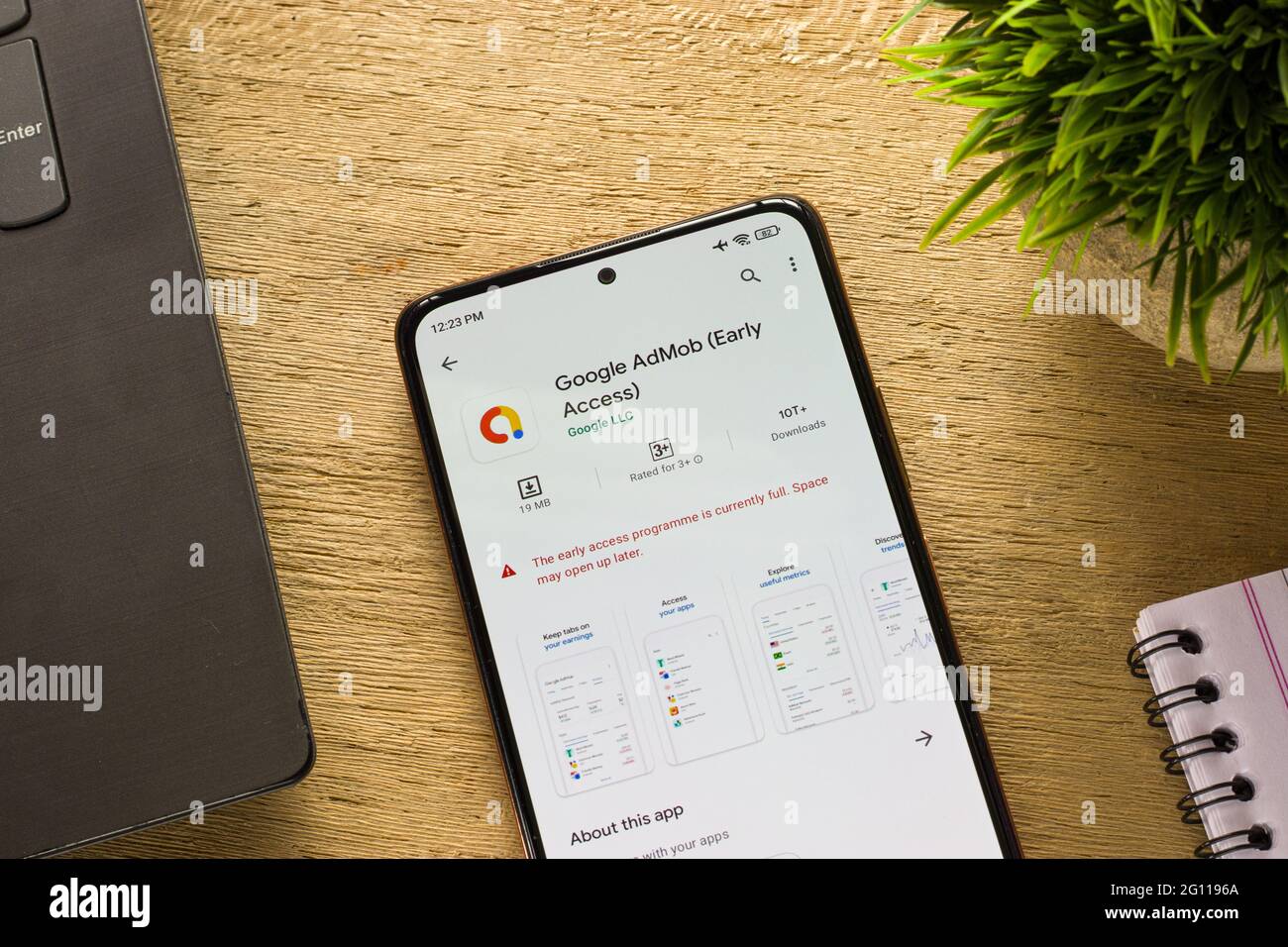 Google admob logo hi-res stock photography and images - Alamy