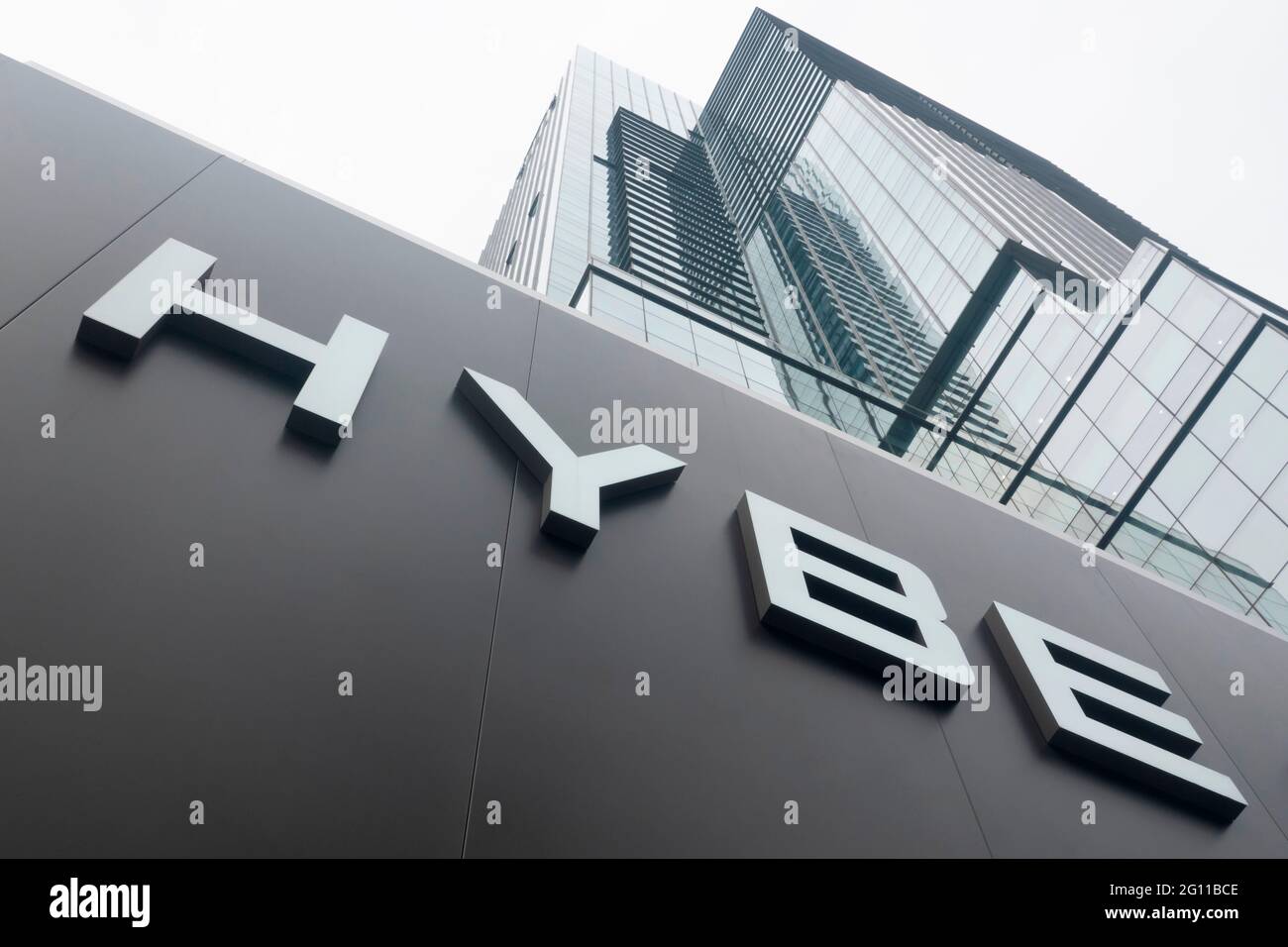 New headquarters building of hybe hi-res stock photography and images - Alamy