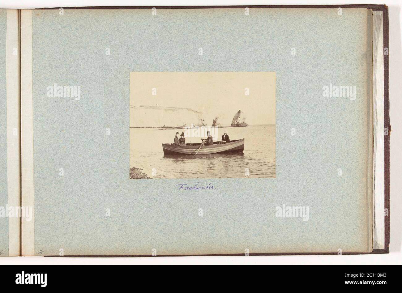 Roeiboot hi-res stock photography and images - Alamy