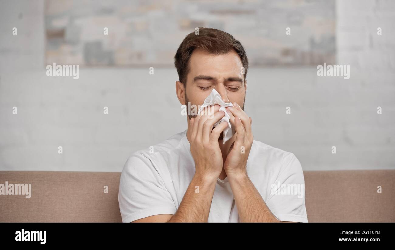 Man allergy home hi-res stock photography and images - Alamy