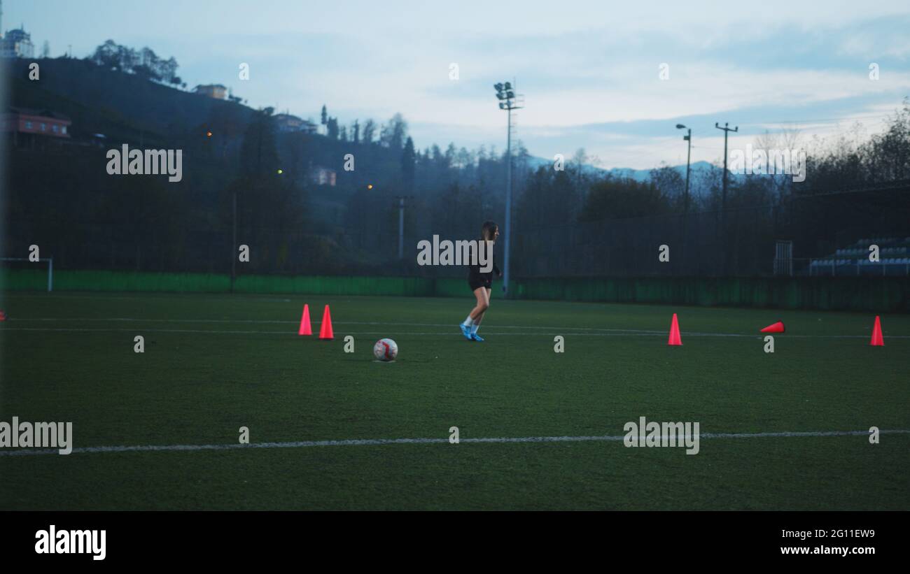 Professional female footballer hi-res stock photography and images - Alamy