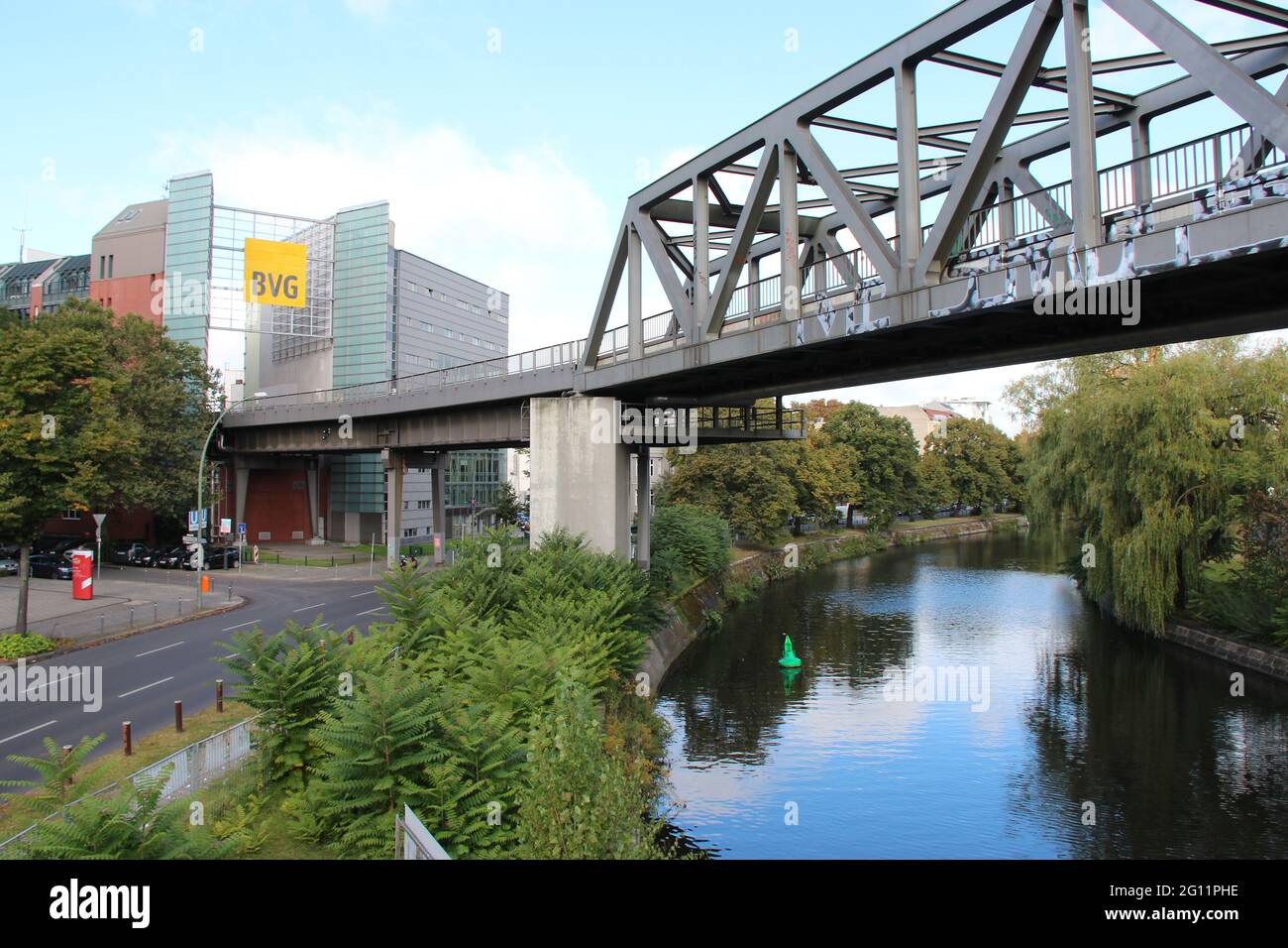 bridge (Möckernbrücke) and river in berlin (germany Stock Photo - Alamy