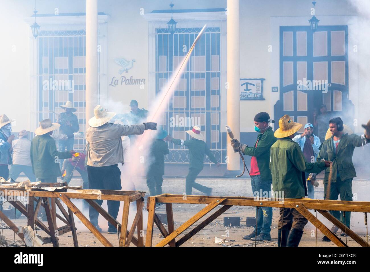 Las Parrandas de Remedios, Villa Clara, Cuba Stock Photo - Alamy