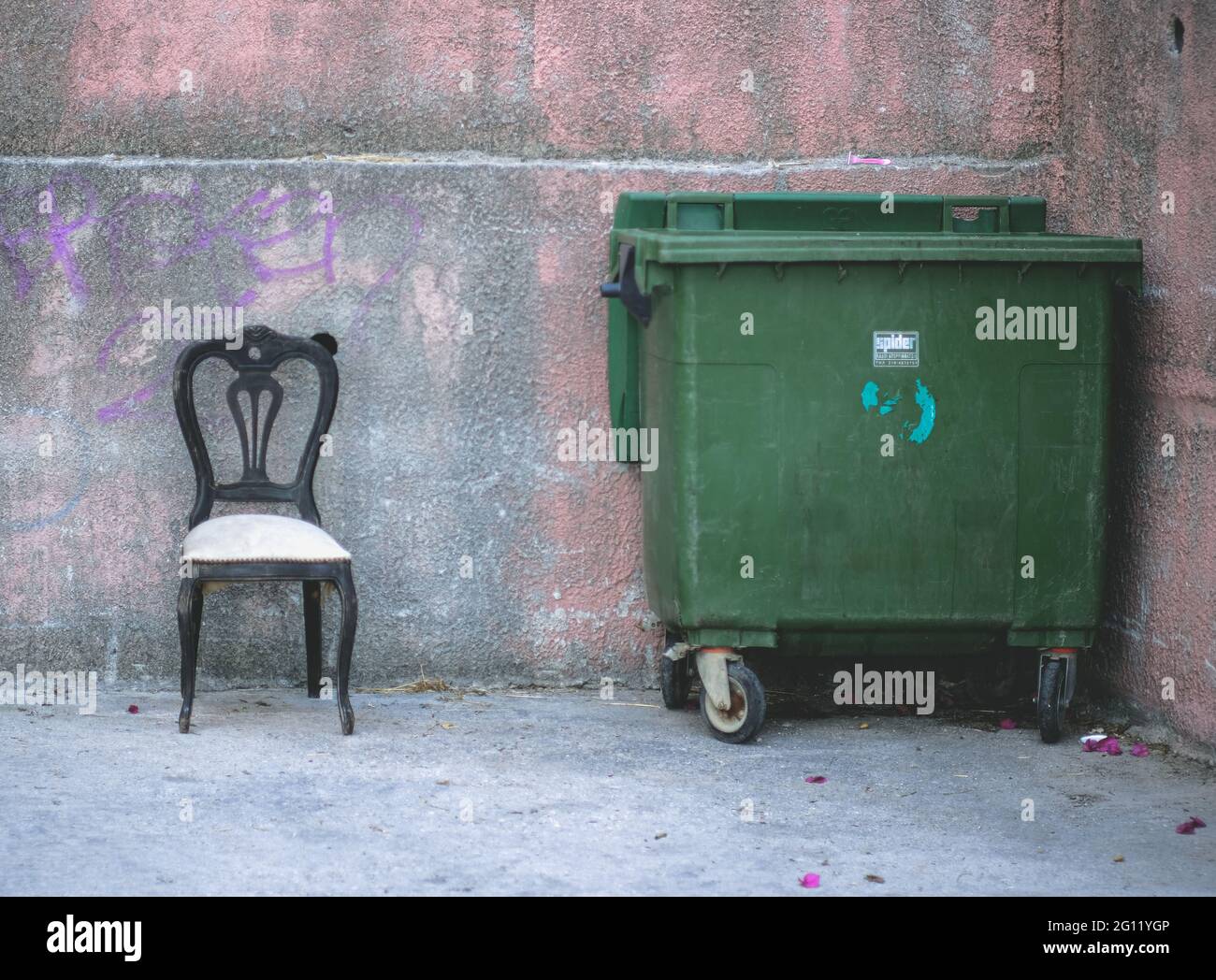 Left side of chair hi-res stock photography and images - Alamy