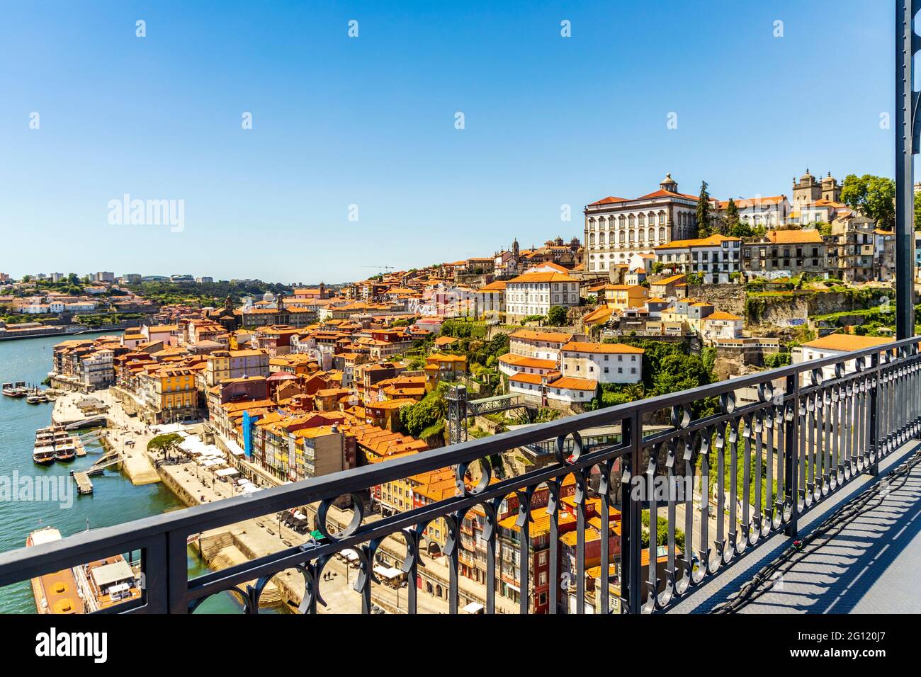 Beautiful panorama of city of Porto with famous bridge in the ...