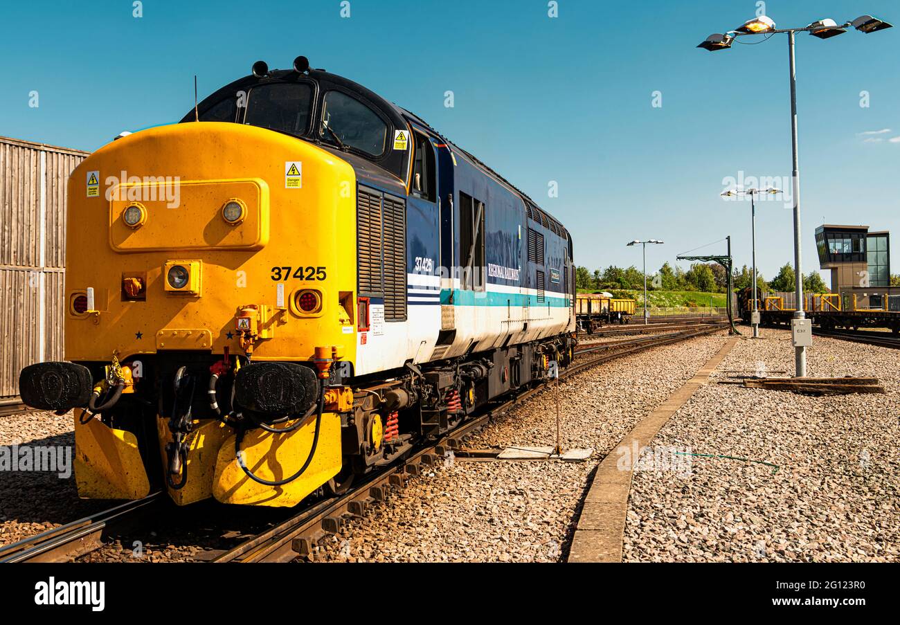 Concrete Bob Class 37 Stock Photo - Alamy