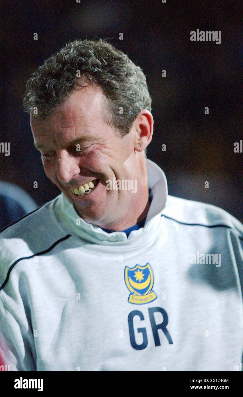 PORTSMOUTH MANAGER GRAHAM RIX V BIRMINGHAM PIC MIKE WALKER 2001 Stock ...